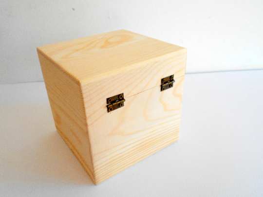 Unfinished Wooden box chest- square - Exiarts & Ecocrafts