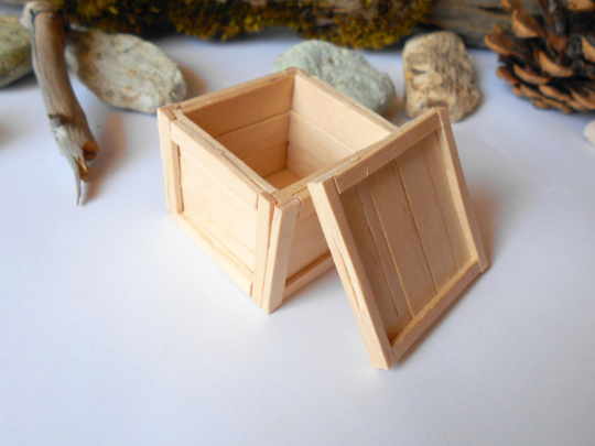 Miniature box chest with a cap- transporting chest box made of bamboo ...